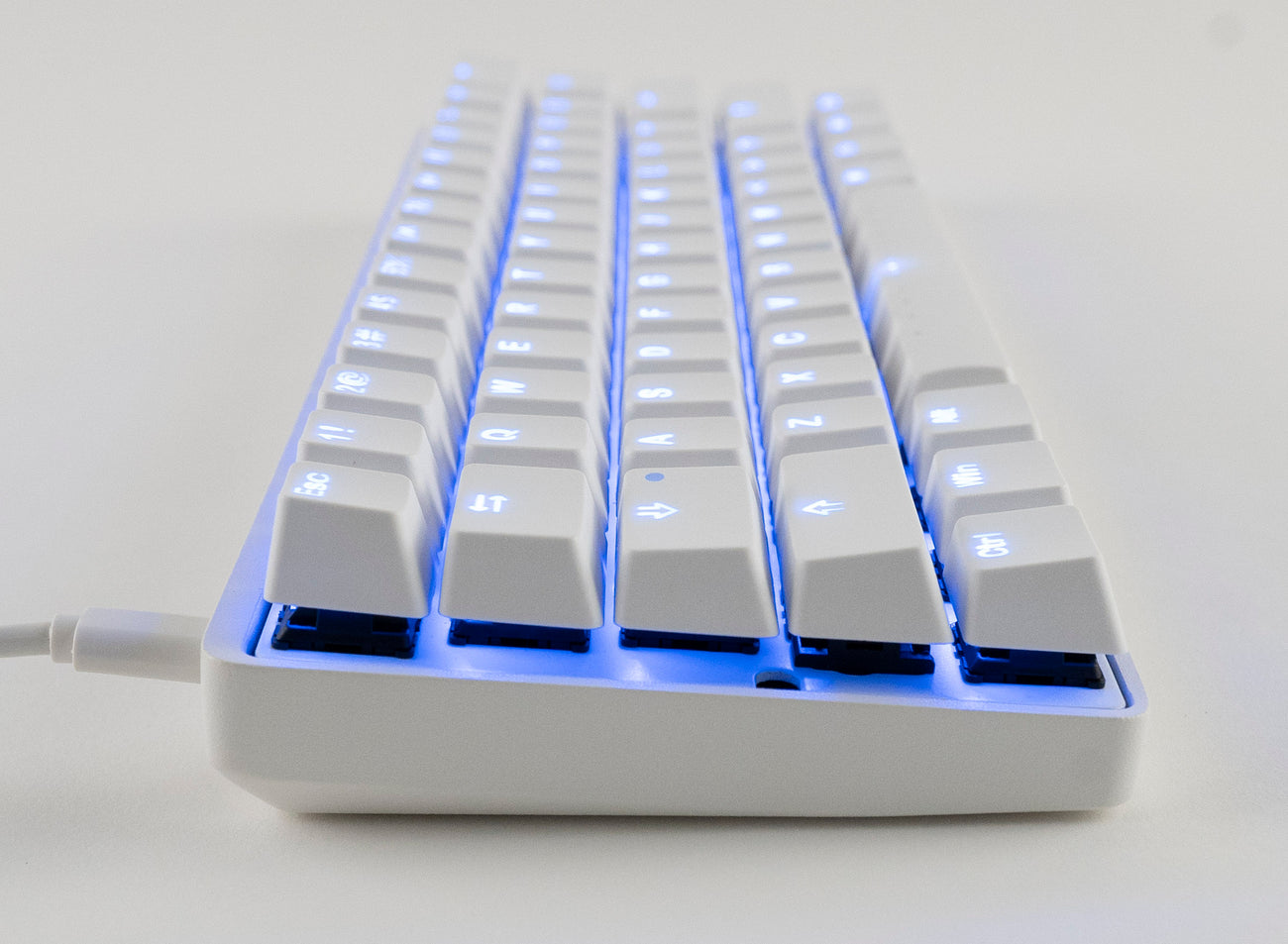 Vortex New POK3R White Aluminum 60% Blue LED Double Shot PBT Mechanica