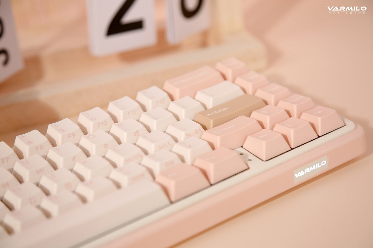 Varmilo Minilo VXB67 Mendozae 65% Bluetooth White LED EC Mechanical Ke