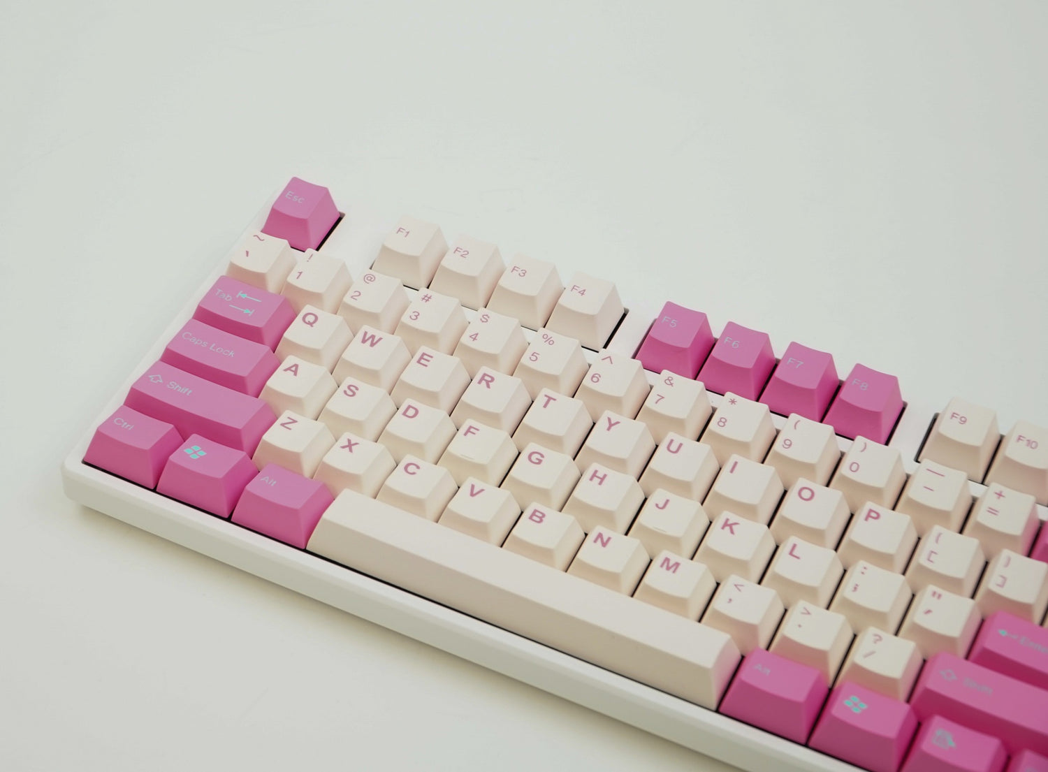 Tai-Hao Flamingo 115 Key Cubic Double Shot ABS Keycap Set