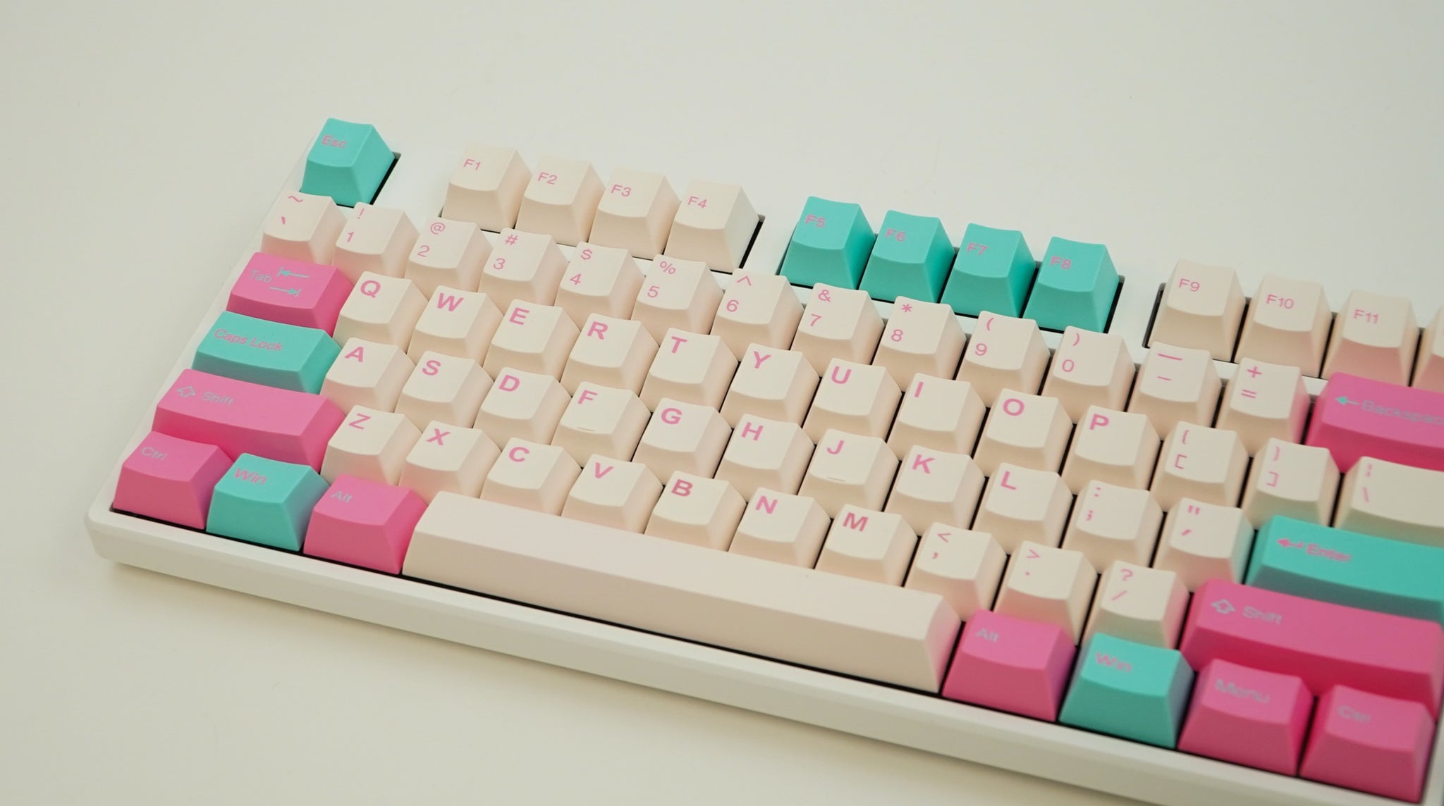 Tai-Hao Miami Surf 104 Key Cubic Profile Double Shot ABS Keycap Set