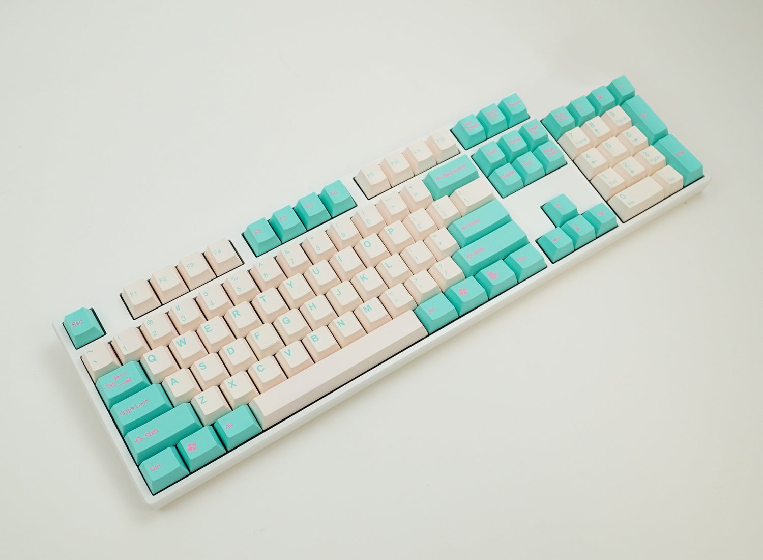 Tai-Hao Aquamarine 104 Key Cubic Profile Double Shot ABS Keycap Set