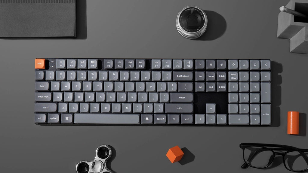Keychron K5 Max Bluetooth + 2.4 GHz. RGB Low Profile Win + Mac Mechani