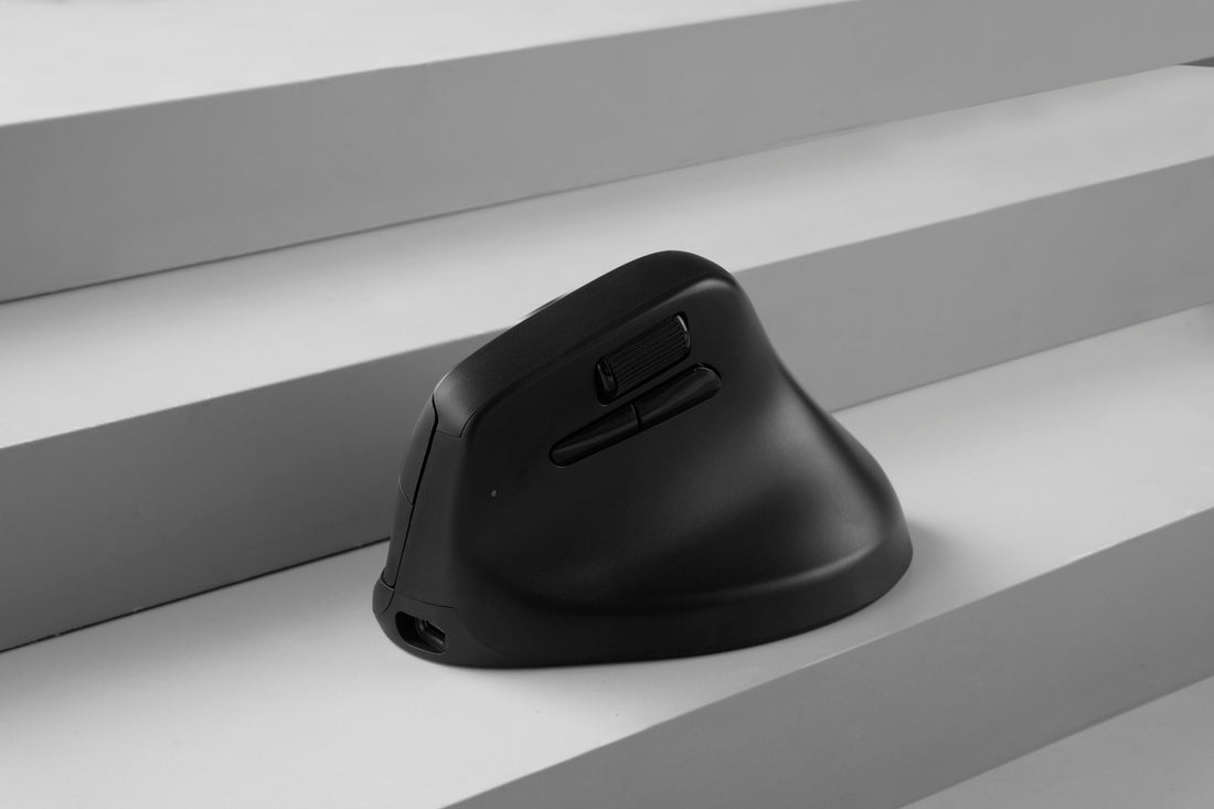 Keychron M5 8K Wireless Vertical Mouse