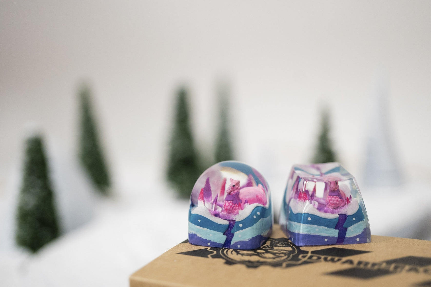Dwarf Factory x MK Iceberg Llama Artisan Keycap SA Profile Resin Artis