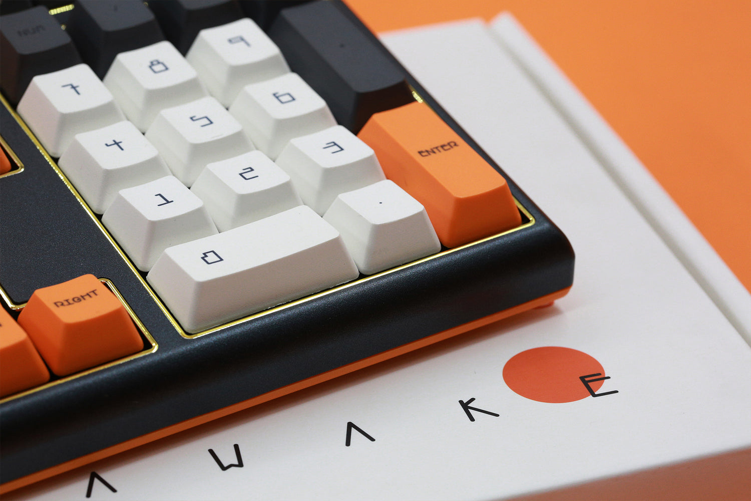 Varmilo Lure Series Awake Triple Mode Bluetooth + Wireless 2.4 GHz Mec