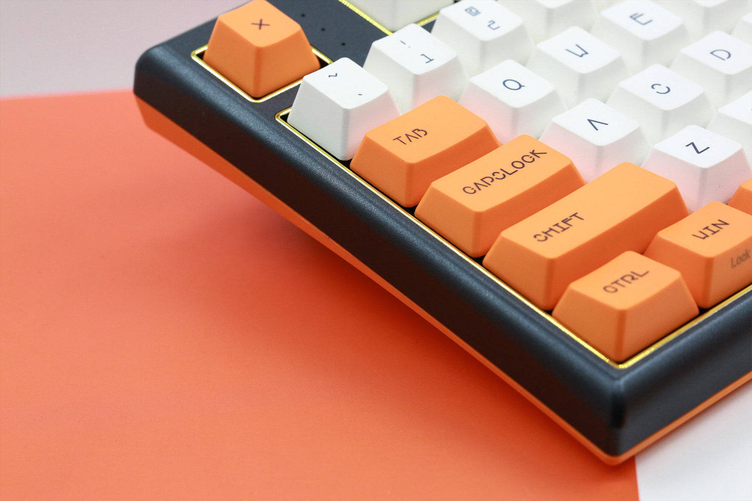 Varmilo Lure Series Awake Triple Mode Bluetooth + Wireless 2.4 GHz Mec