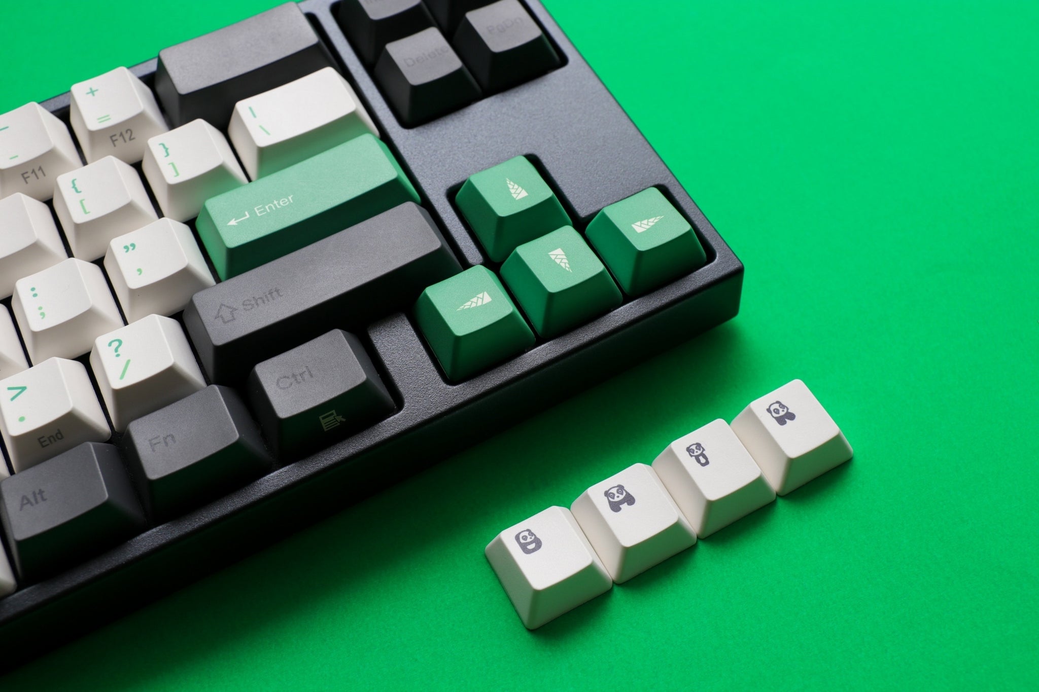 Ducky x Varmilo Miya Pro Panda R2 White LED 65% Double Shot PBT Mechan